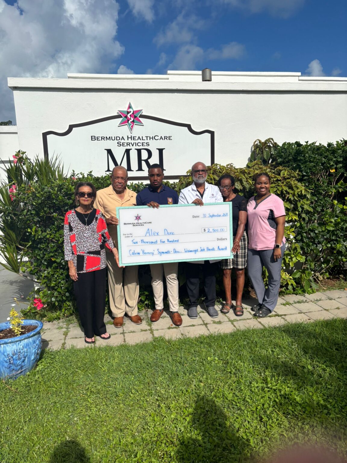 Congratulations Alex Dore and Glenice Simmons! – Bermuda Healthcare ...